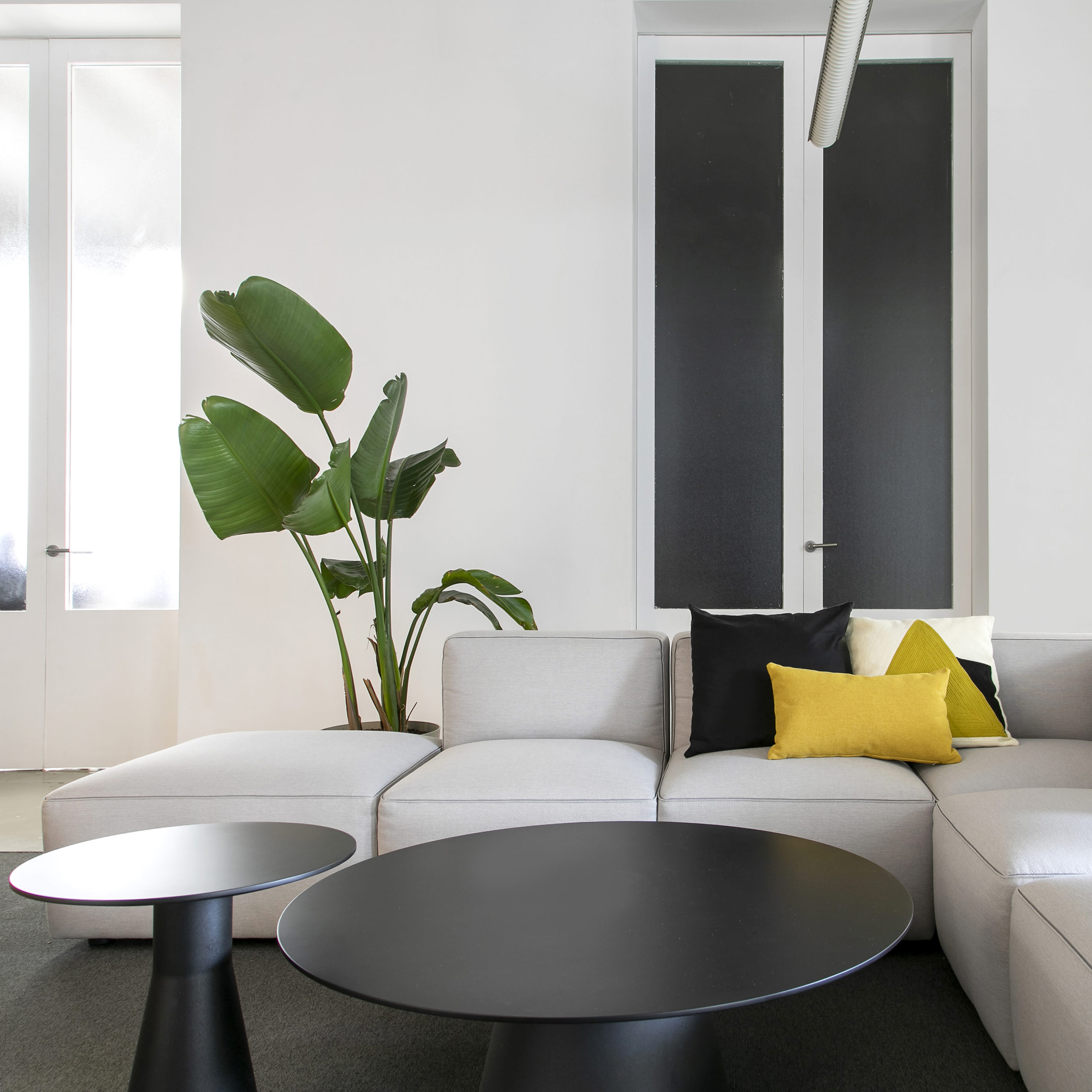 Andreu World Dado Sofa - Bushell Interiors