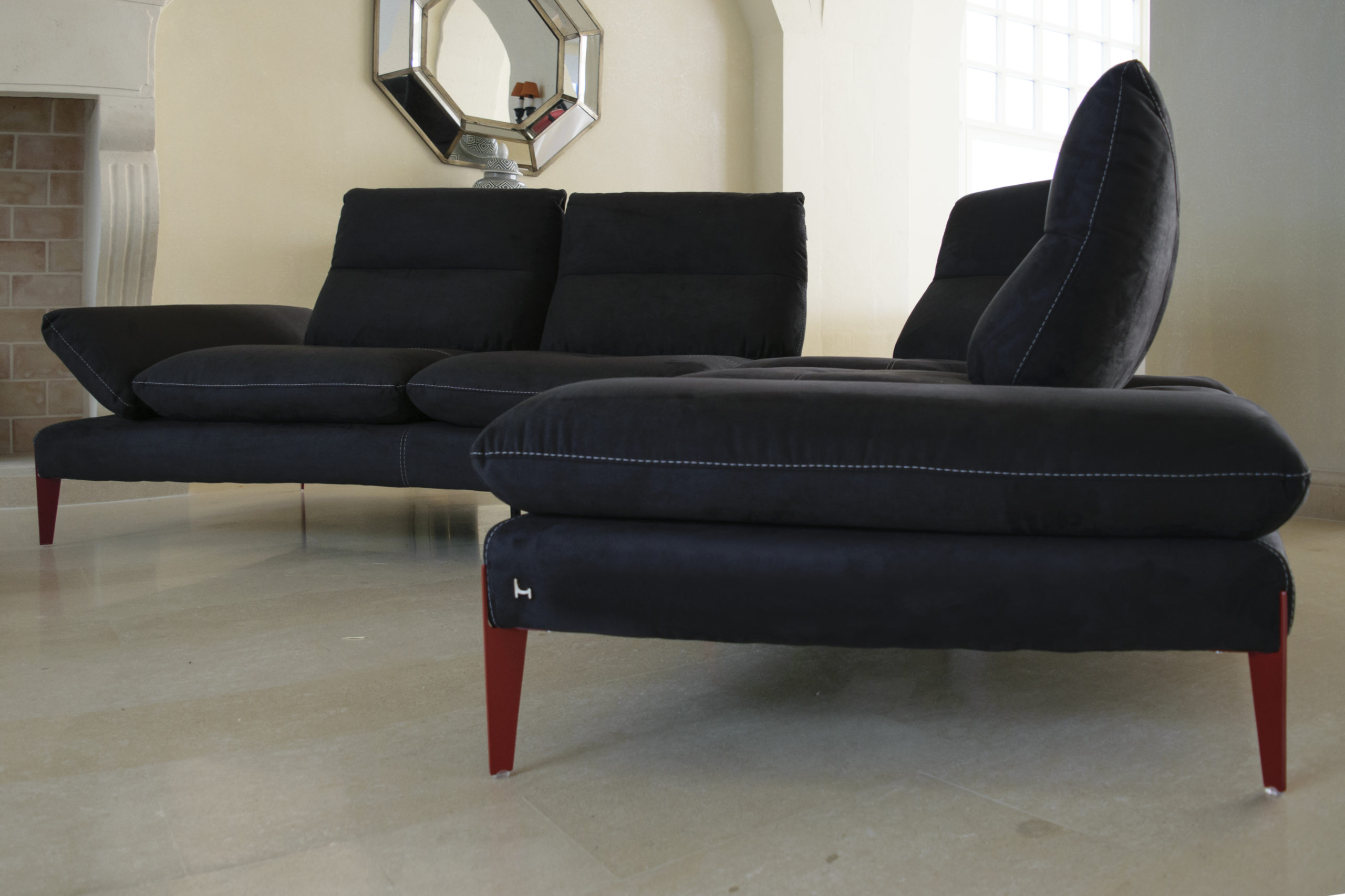 Nicoletti Monnalisa Sofa - Bushell Interiors